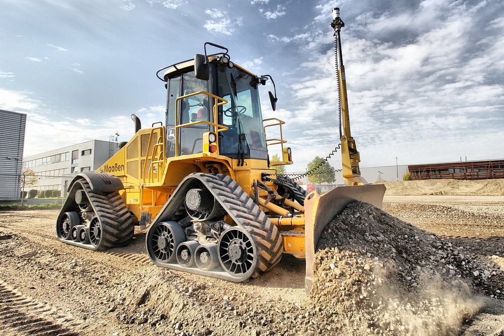 Raupen - Maassen Erdbewegungen